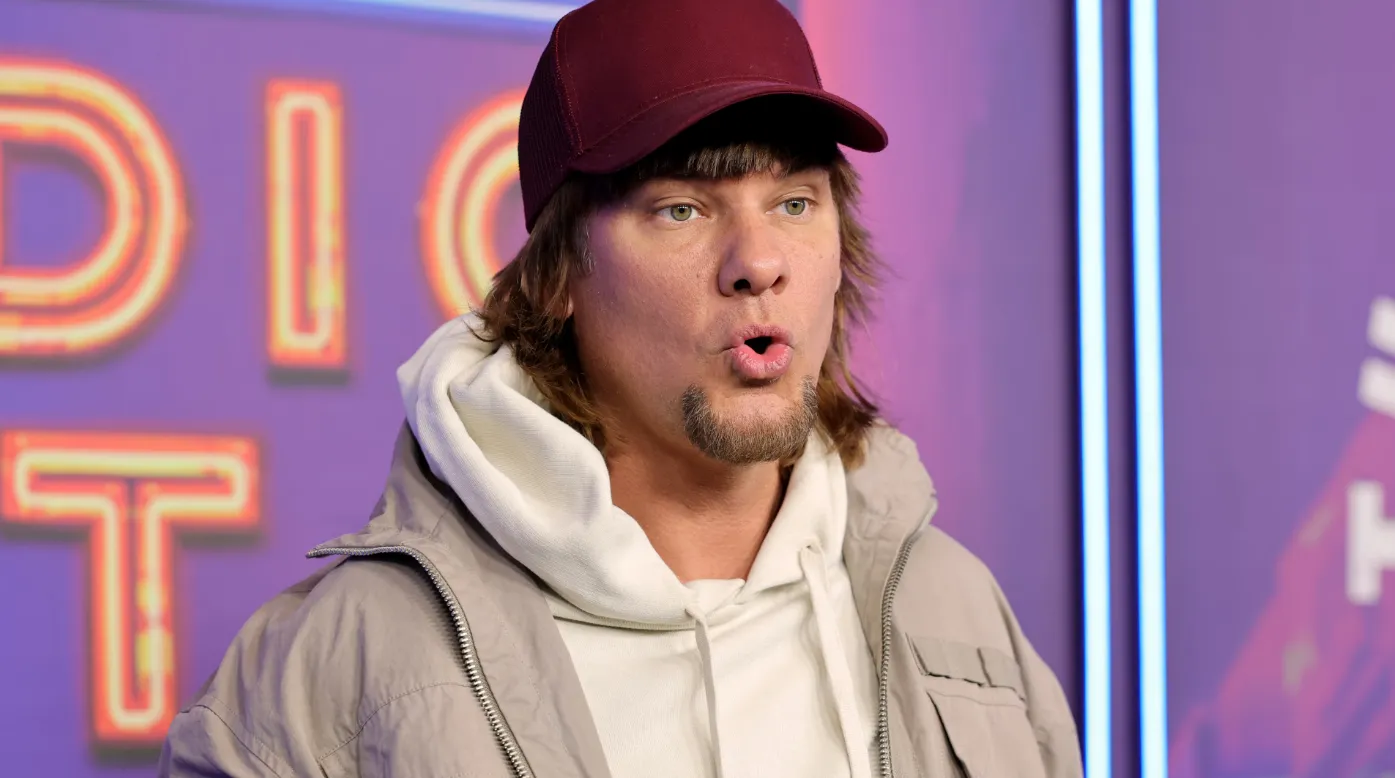 Theo Von Girlfriend — Personal Life, Bio, Net Worth, Career & More ...